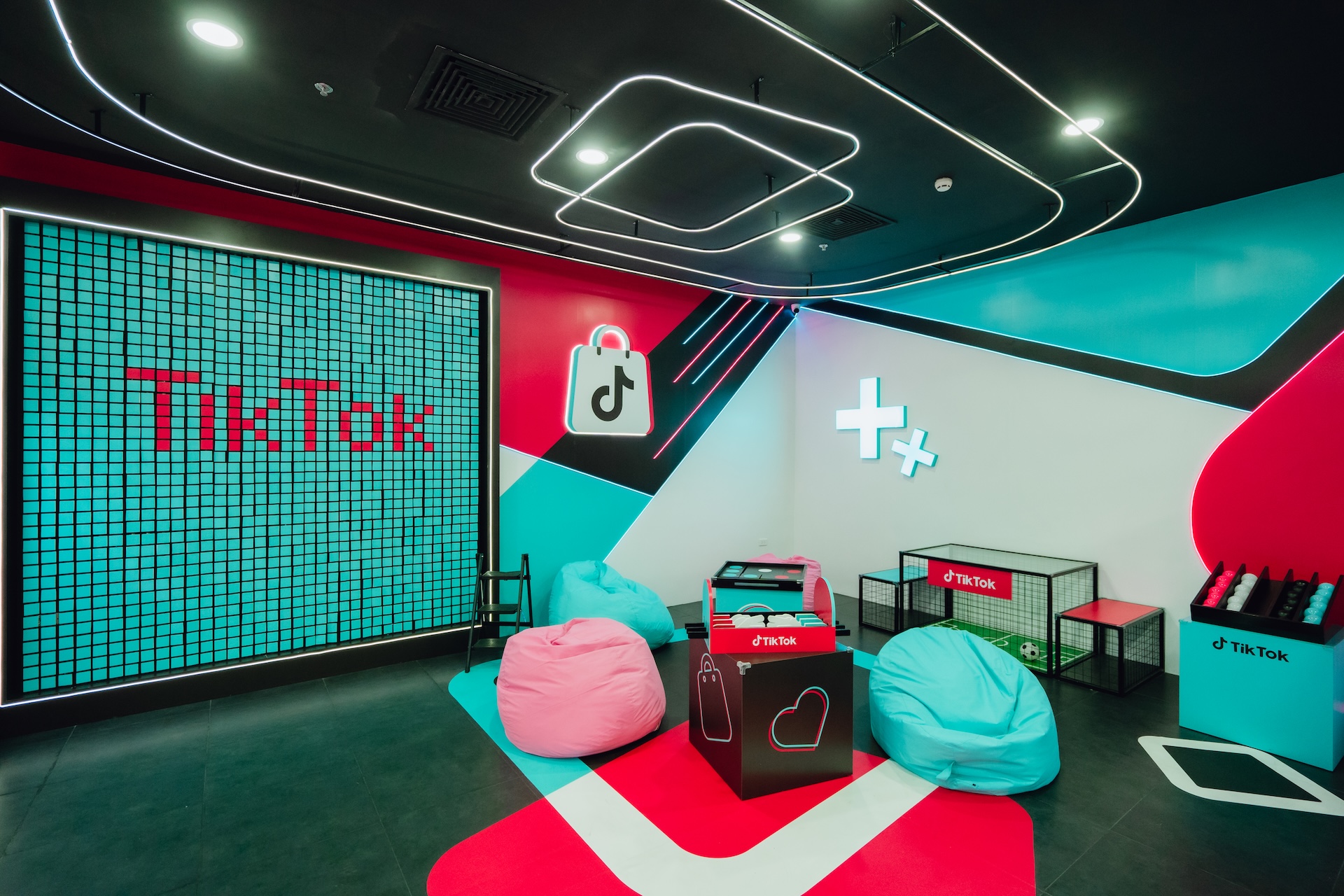 CREATOR HOUSE BY TIKTOK - Backstage Event