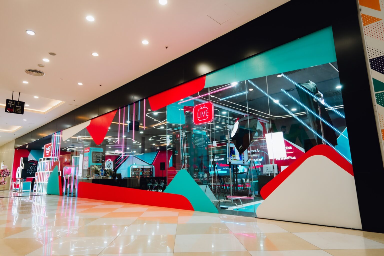 CREATOR HOUSE BY TIKTOK - Backstage Event